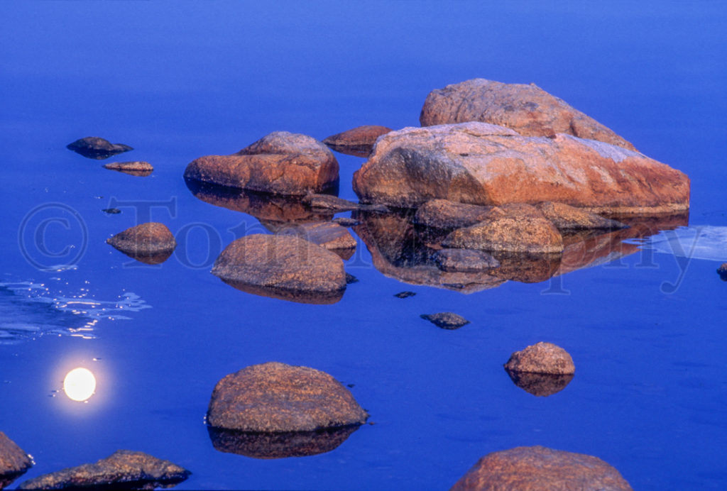 Moon Reflection Rocks – Tom Murphy Photography
